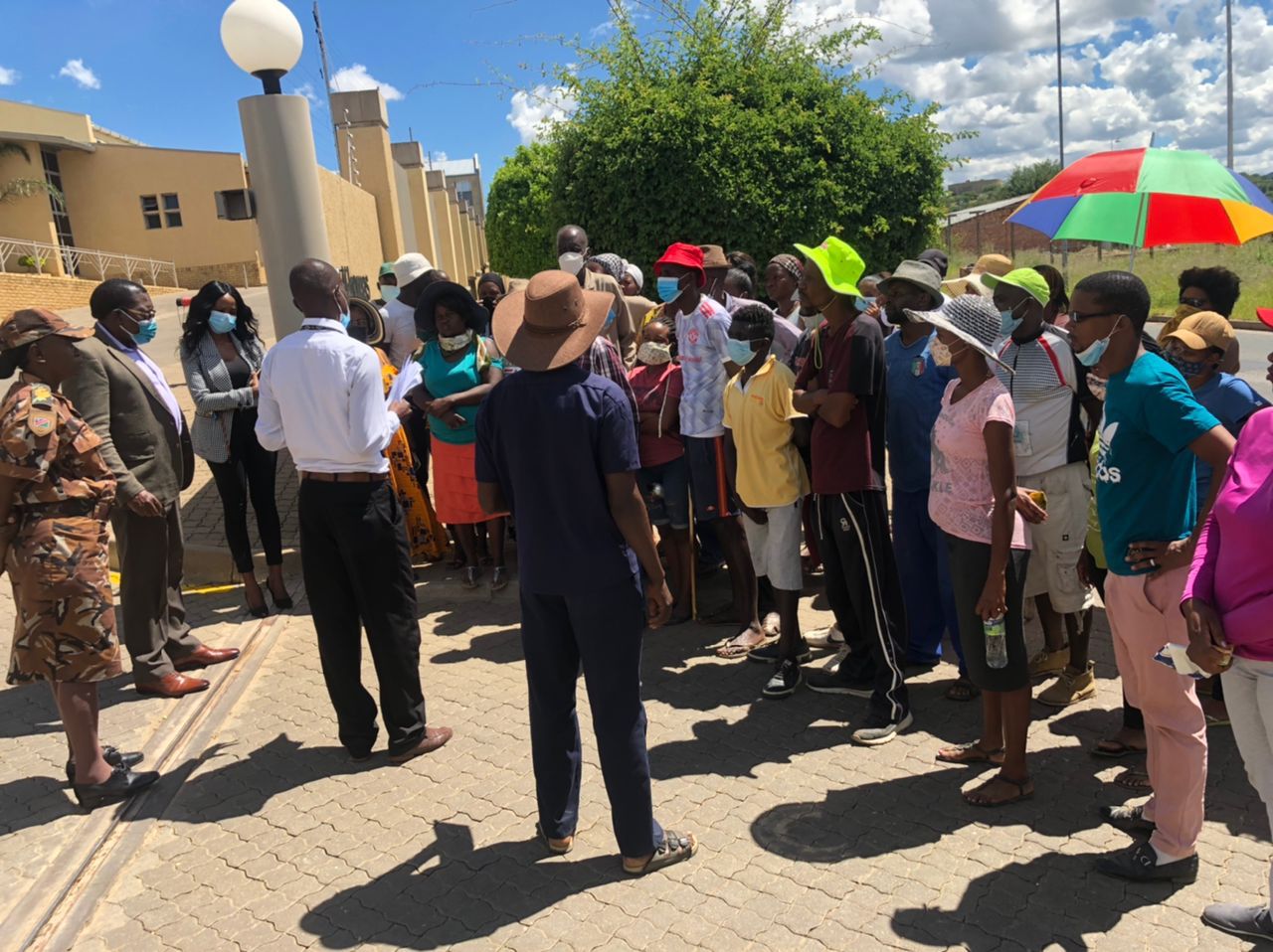 SAMORA MACHEL RESIDENTS SAY THEY ARE NEGLECTED – Eagle FM